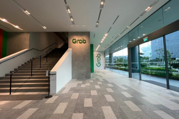 インドネシアのバイクタクシー 「Gojek」に乗ってみた | TD
